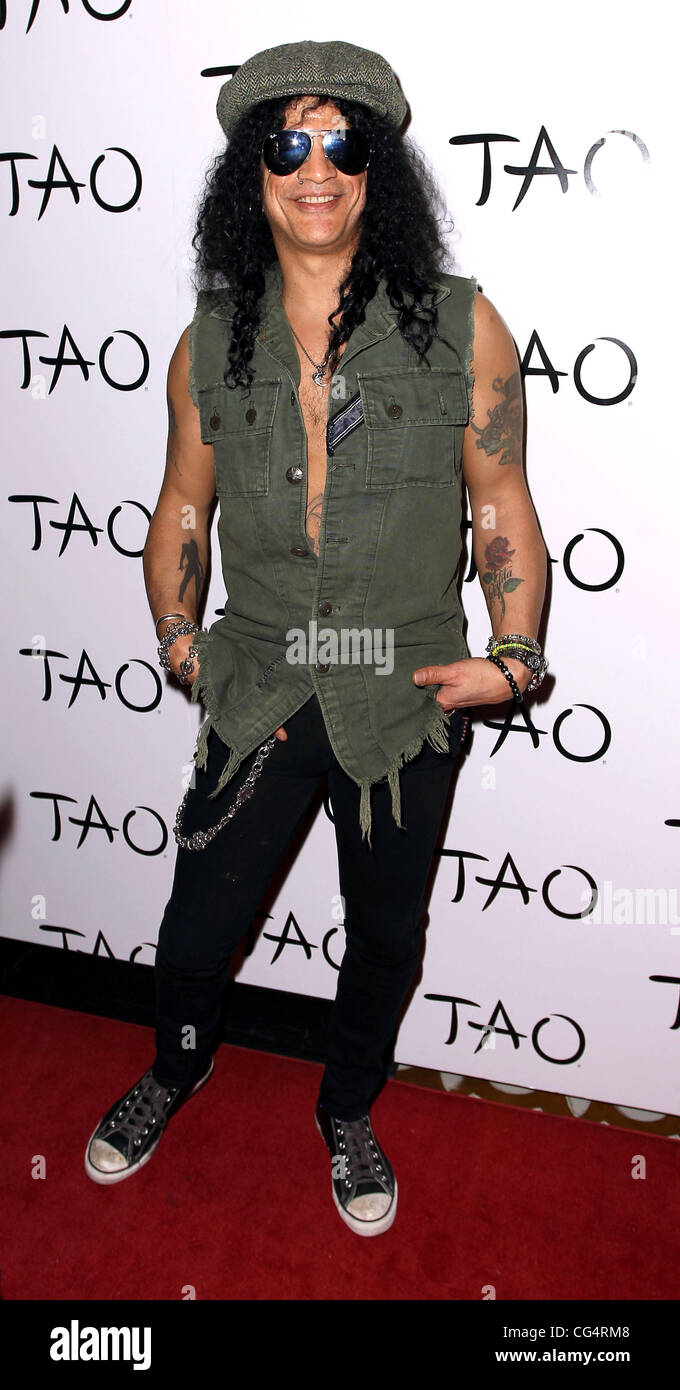 Hosts after concert party at tao hi-res stock photography and images ...