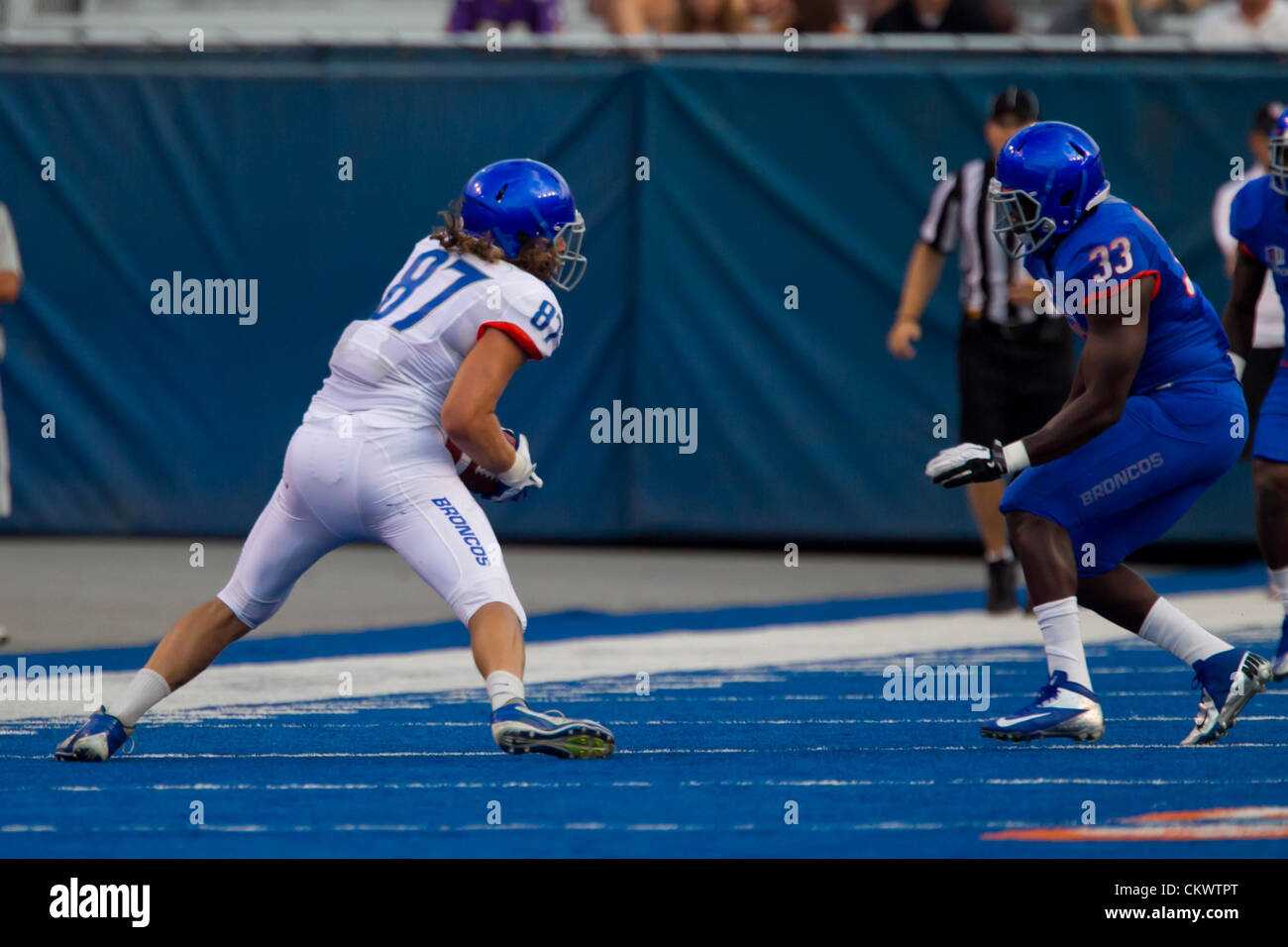 Blue turf at bronco stadium hi-res stock photography and images - Alamy