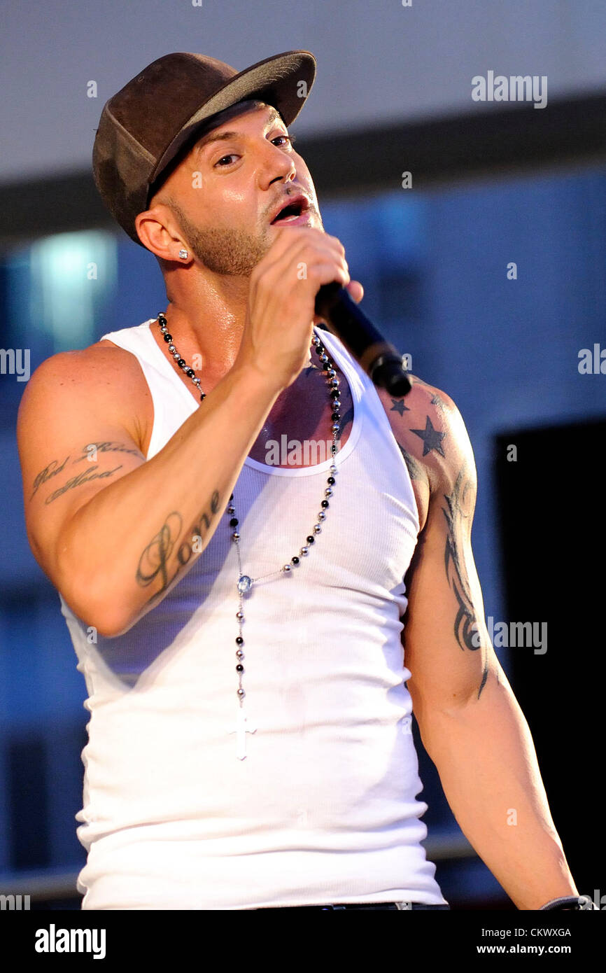 August 23, 2012 - Toronto, Canada - A free concert with Karl Wolf at ...