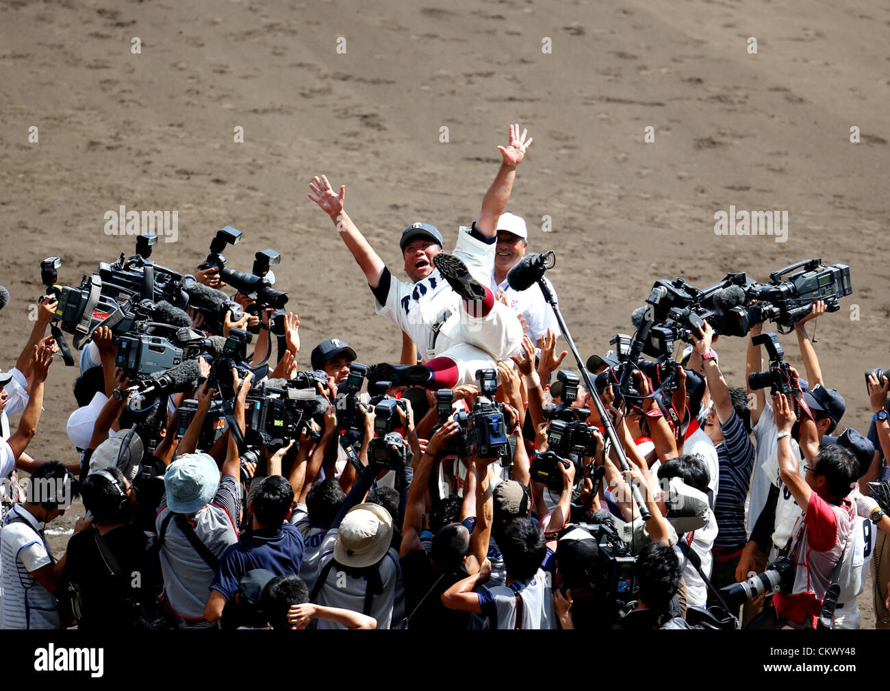 Koichi Nishitani (Osaka Toin), AUGUST 23, 2012 - Baseball : The Osaka ...