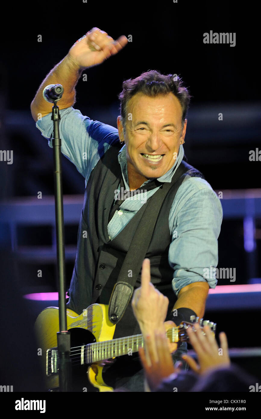 August 24, 2012 - Toronto, Canada - Bruce Springsteen performs with The ...