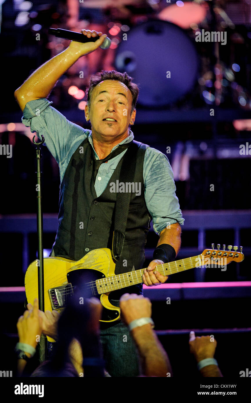 Aug. 24, 2012 - Toronto, Ontario, Canada - American singer-songwriter ...