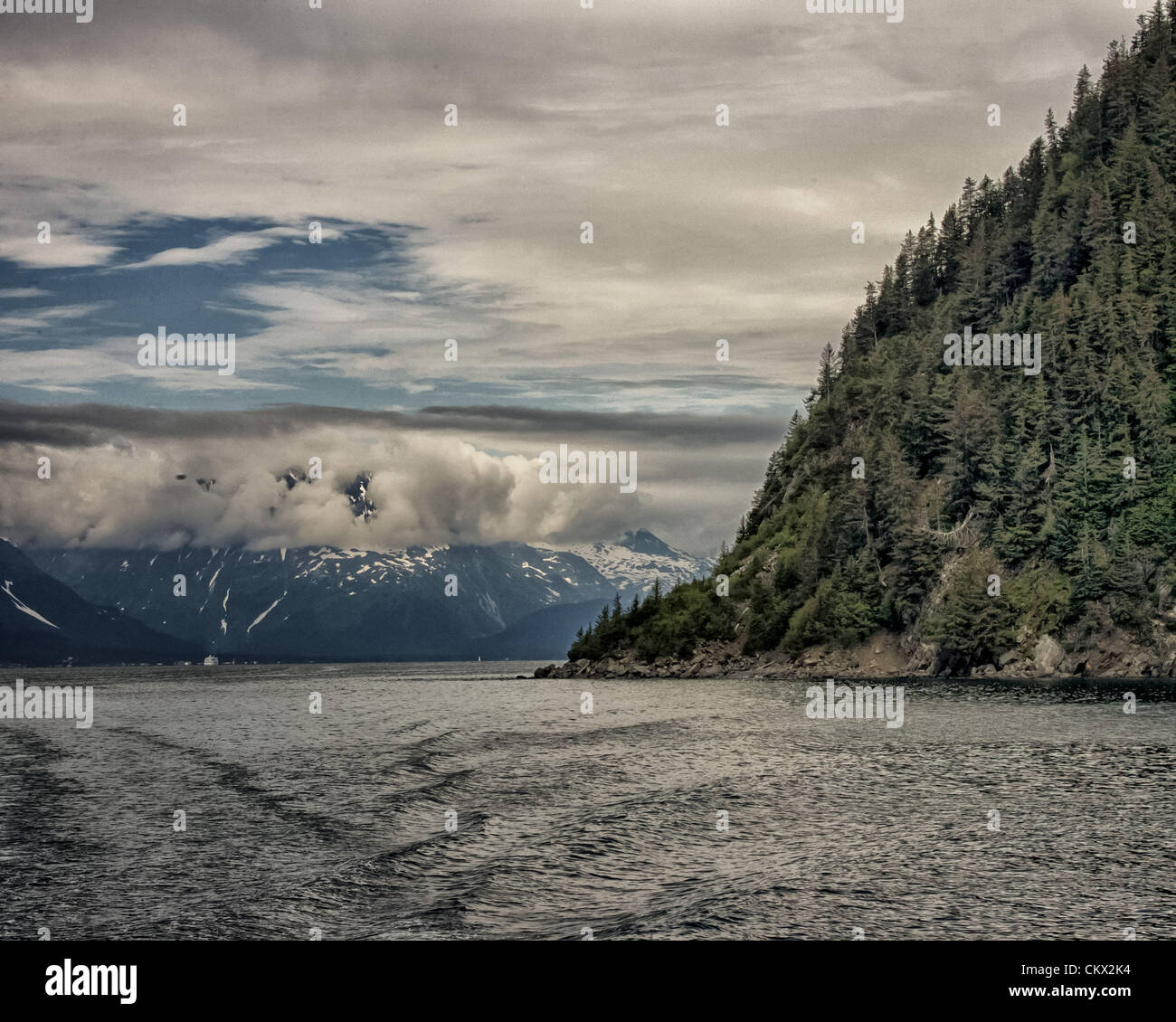 200 ft range hi-res stock photography and images - Alamy