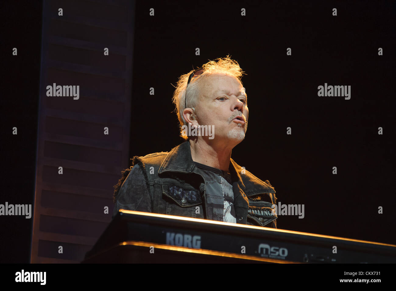 Reo speedwagon hi-res stock photography and images - Alamy