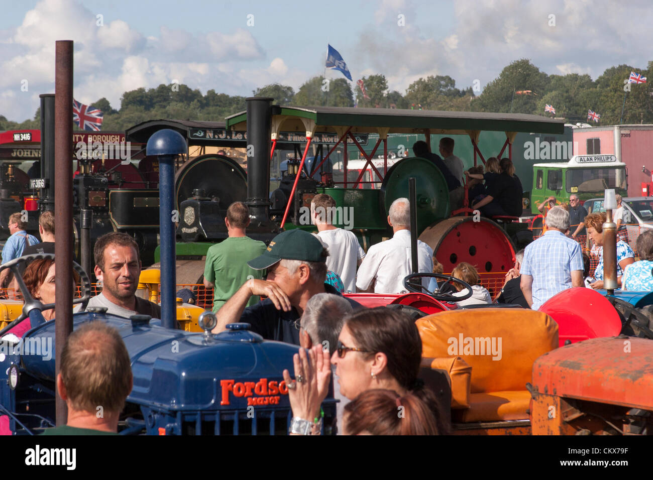 Vintage steam rollers hi-res stock photography and images - Alamy