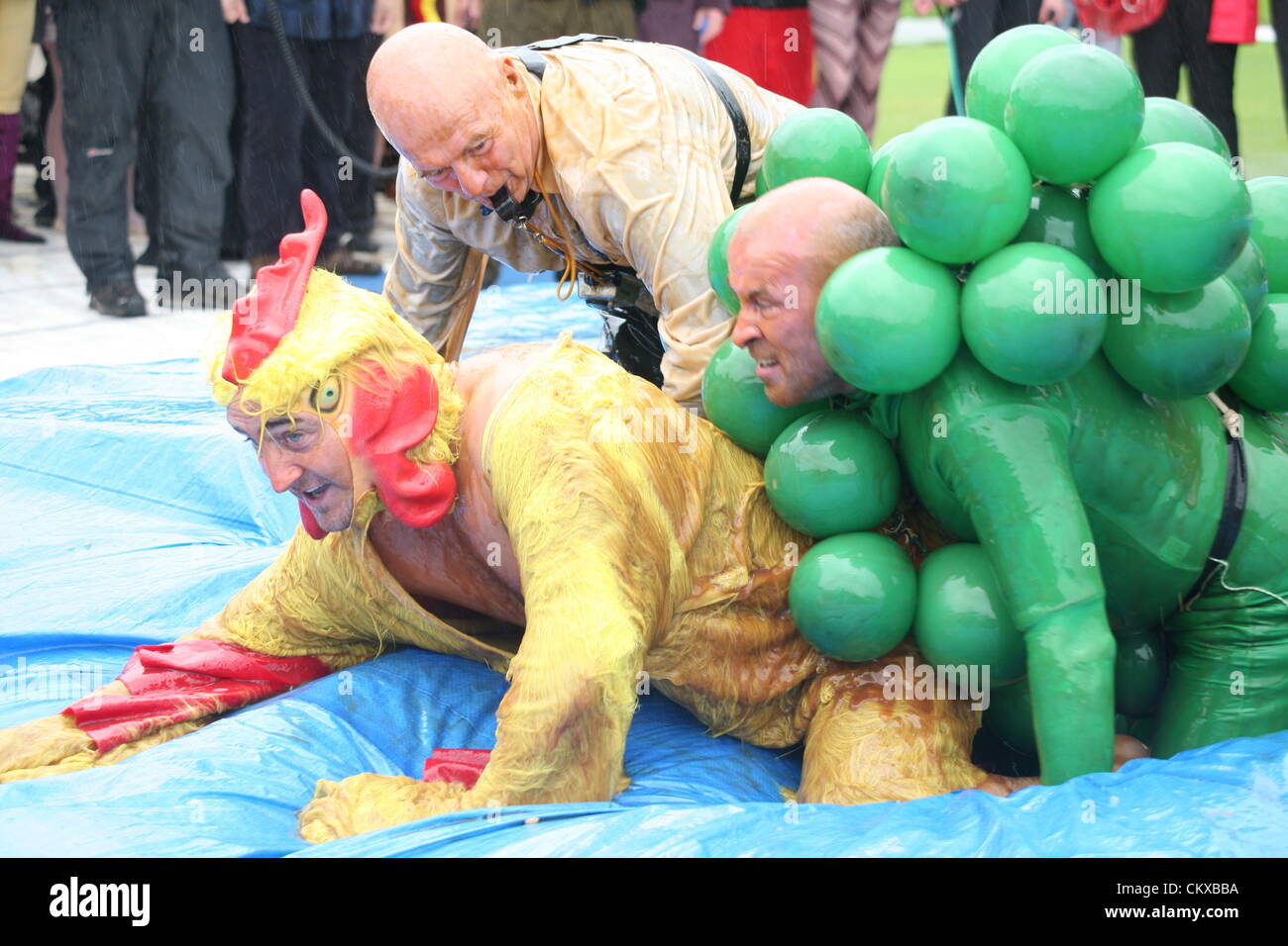 Rose n Bowl, Stacksteads, Lancashire, UK. 27th August, 2012. Actor Will ...