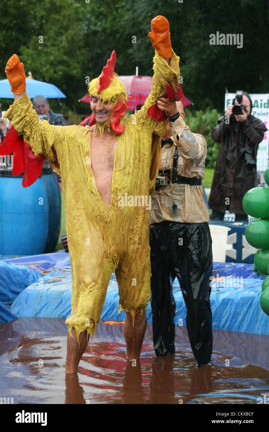 Rose n Bowl, Stacksteads, Lancashire, UK. 27th August, 2012. Actor Will ...