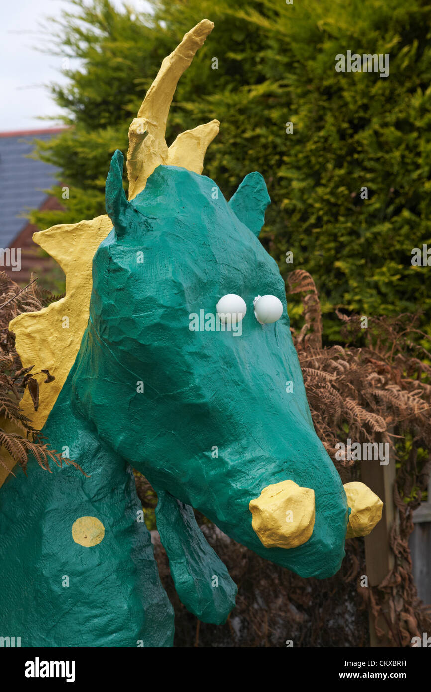 Paper mache scarecrow hi-res stock photography and images - Alamy