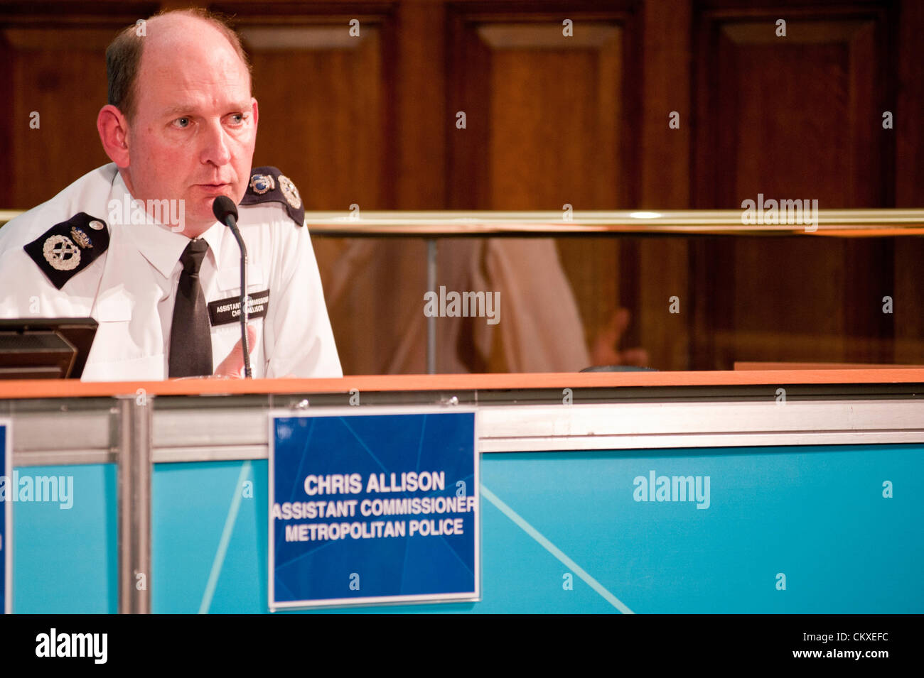 Security paralympics 2012 police hi-res stock photography and images ...