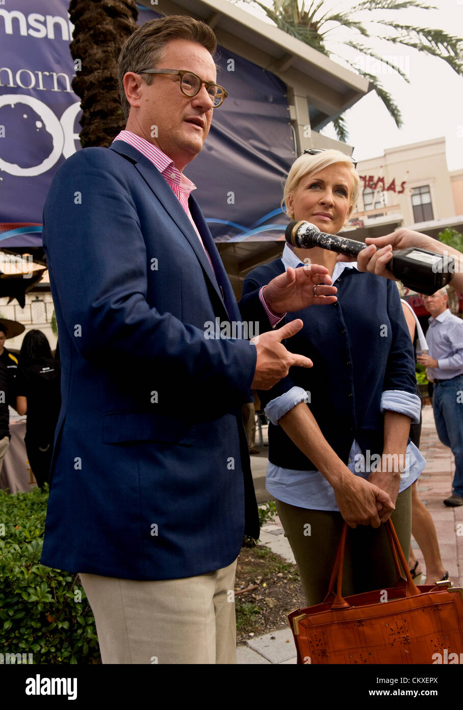 Joe scarborough mika brzezinski hi-res stock photography and images - Alamy