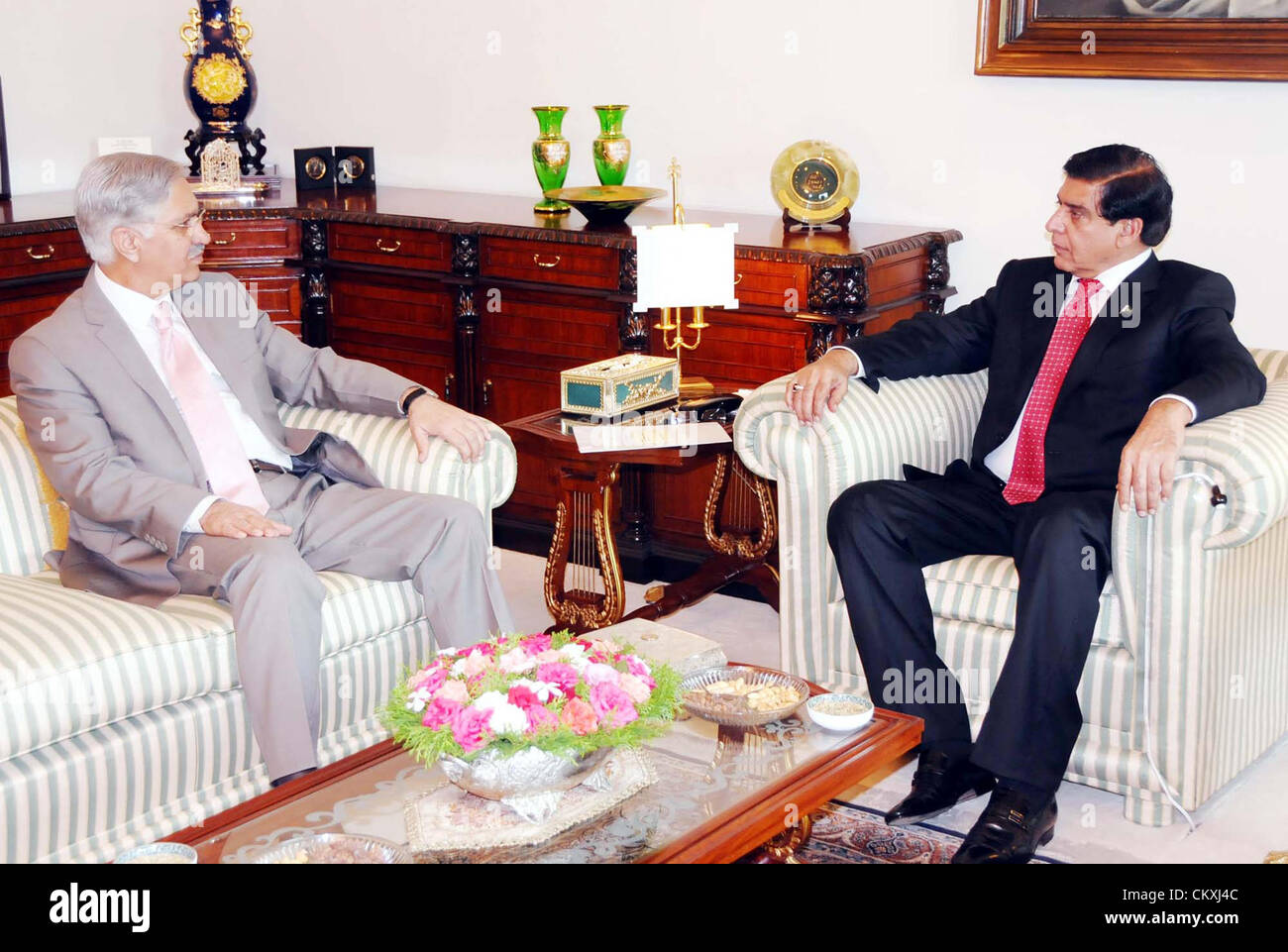 Pakistan pm house hi-res stock photography and images - Alamy