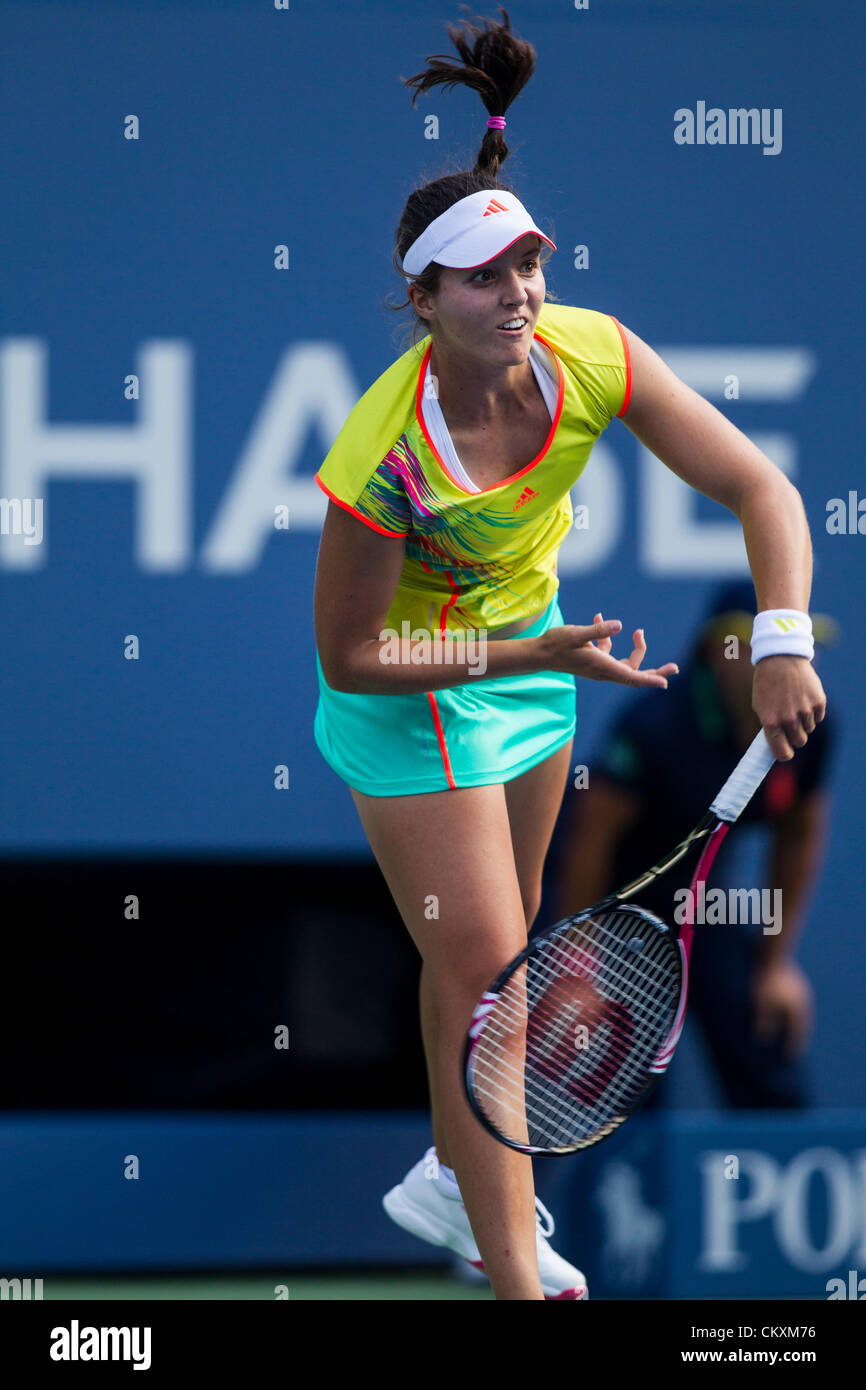 Flushing, New York, USA. 29th August 2012. Laura Robson (GBR) competing ...