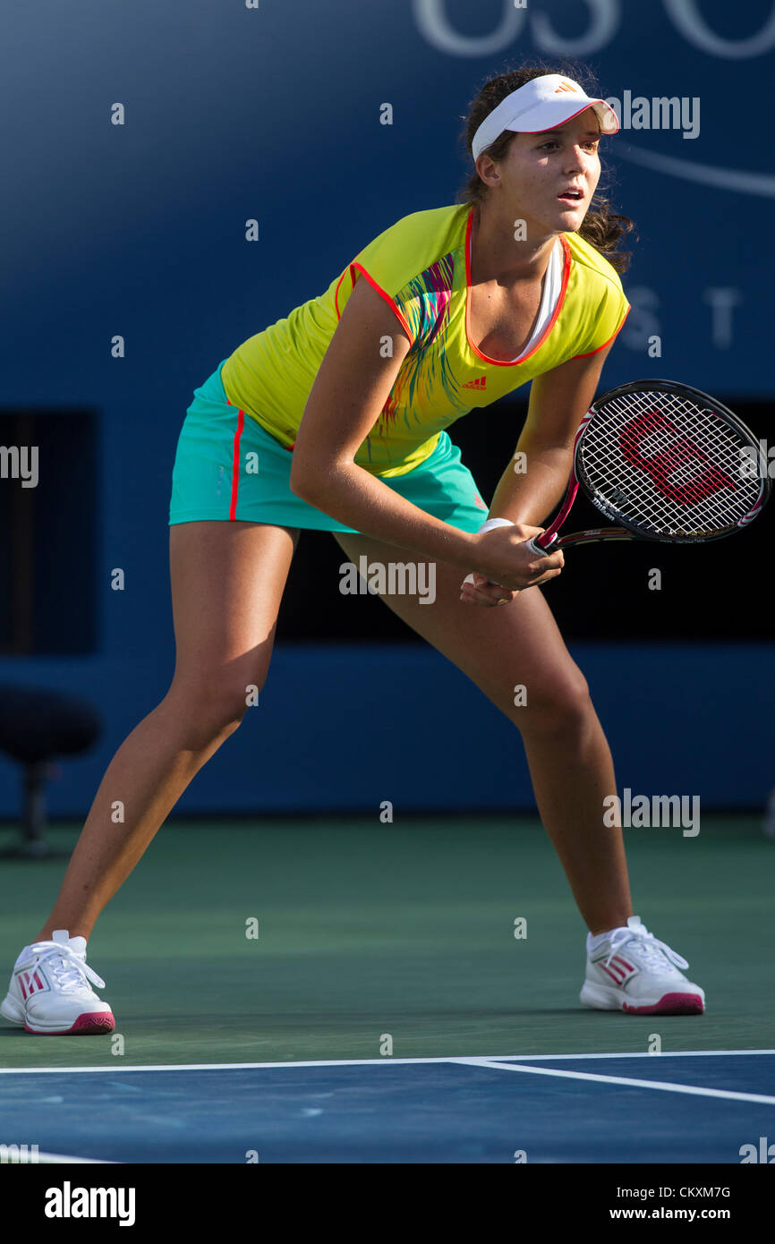 Flushing, New York, USA. 29th August 2012. Laura Robson (GBR) competing ...