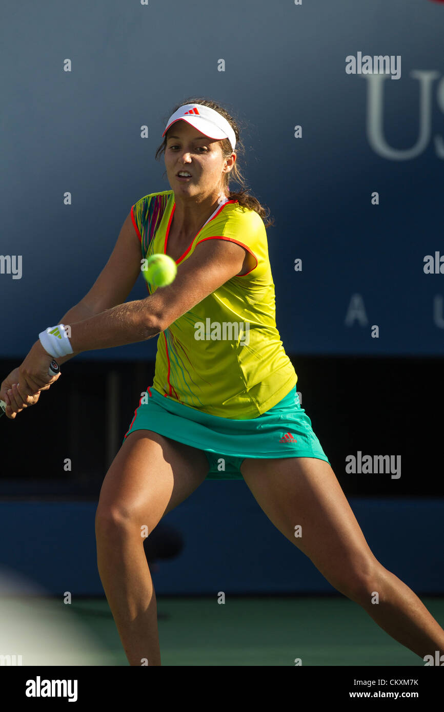 Flushing, New York, USA. 29th August 2012. Laura Robson (GBR) competing ...