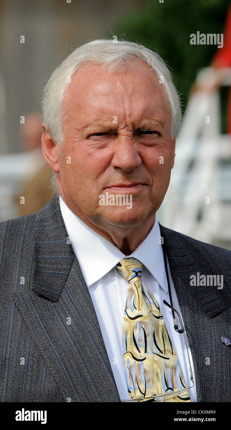 Alan brown trainer hi-res stock photography and images - Alamy