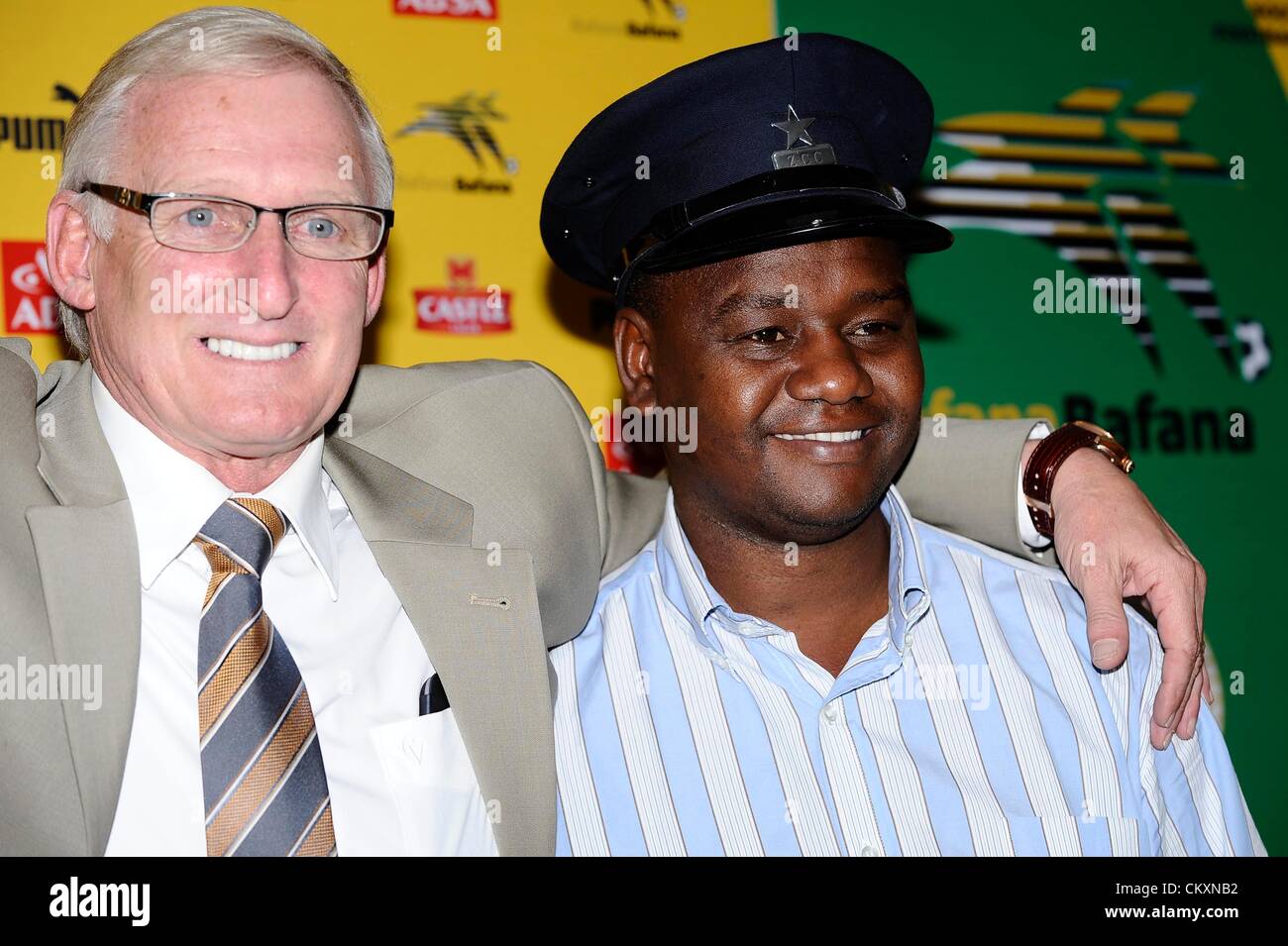 Johannesburg, South Africa. 30th Aug 2012. Gordon Igesund and Thomas ...