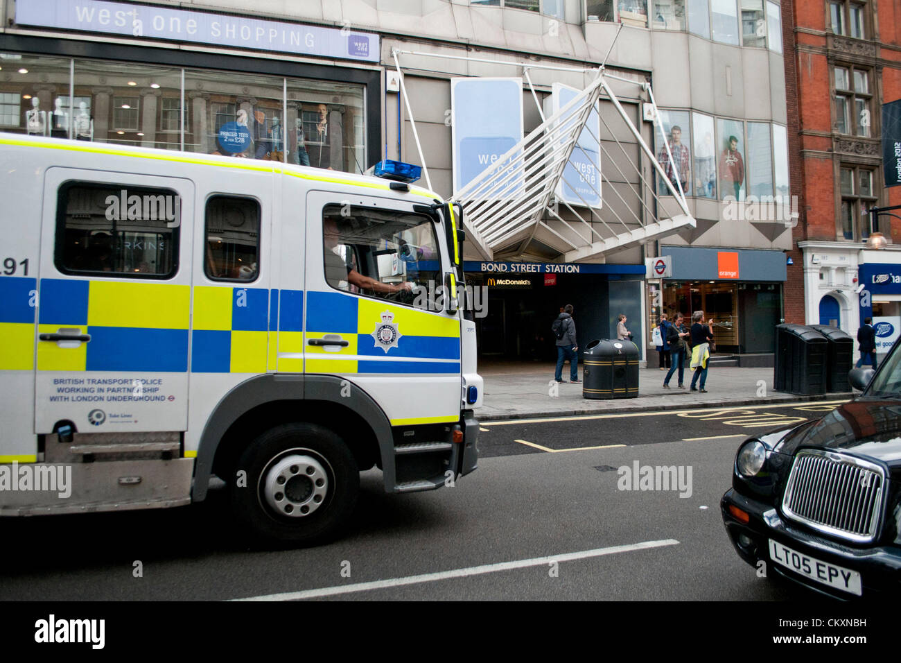 London, UK. 30th Aug 2012. A British Transport Police Emergency ...