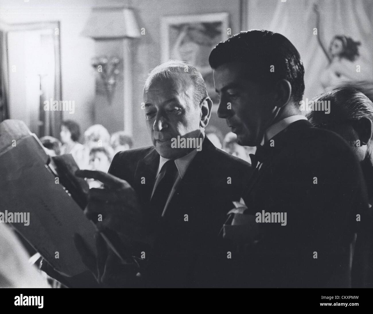 Ray danton hi-res stock photography and images - Alamy