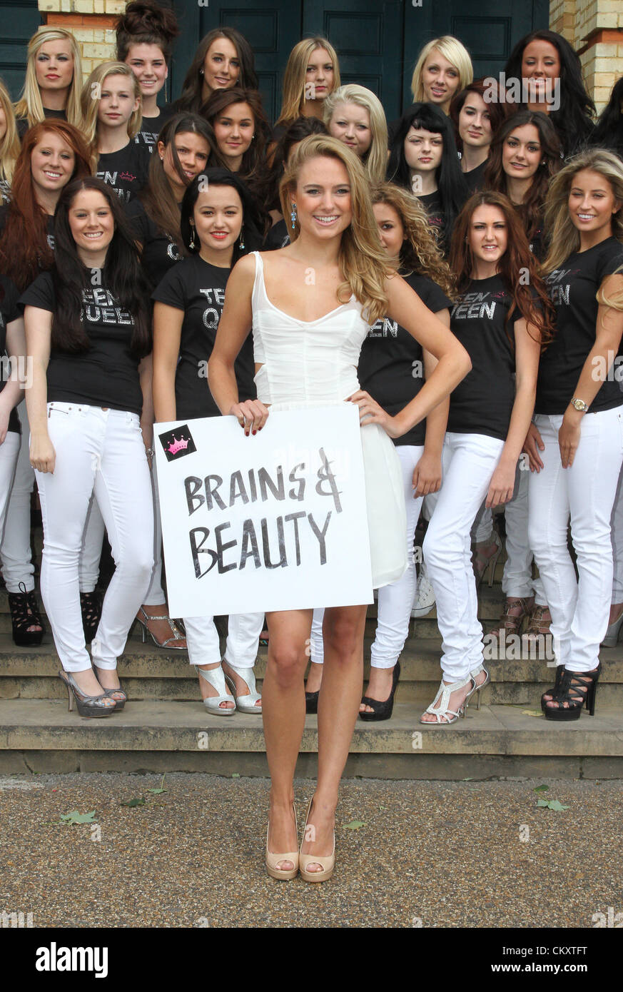 Teen beauty pageant hi-res stock photography and images - Alamy