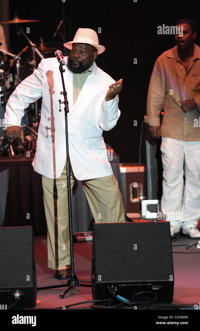 George Clinton Singer High Resolution Stock Photography and Images - Alamy