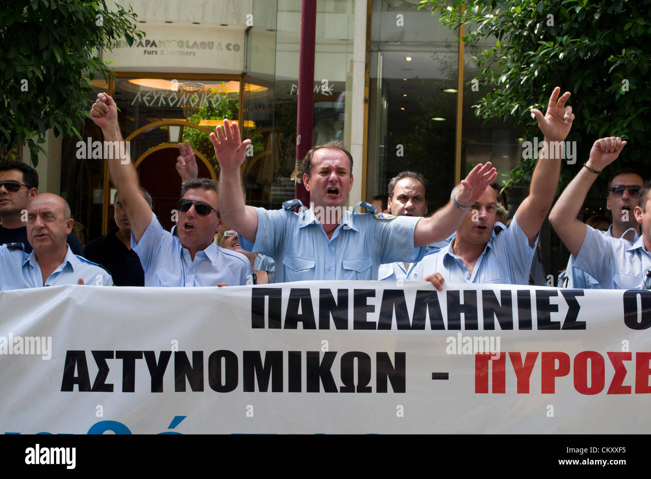 Shouting slogans police hi-res stock photography and images - Alamy