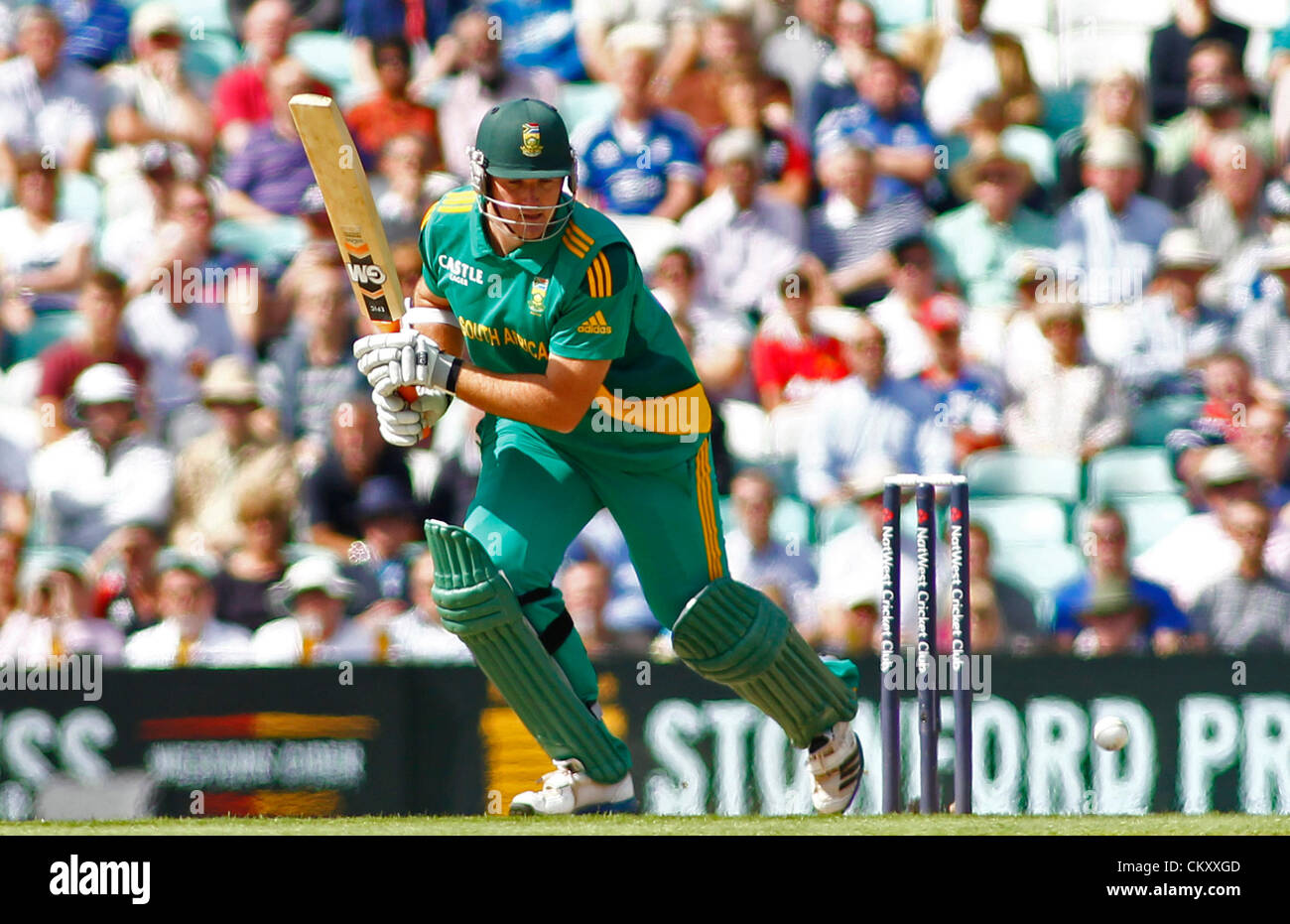 31/08/2012 London, England. South Africa's Graeme Smith batting during ...