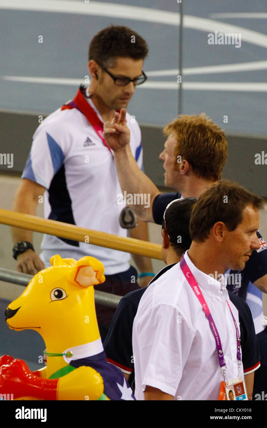 31.08.2012 London, England. Jason CUNDY (GBR) vents his anger after ...