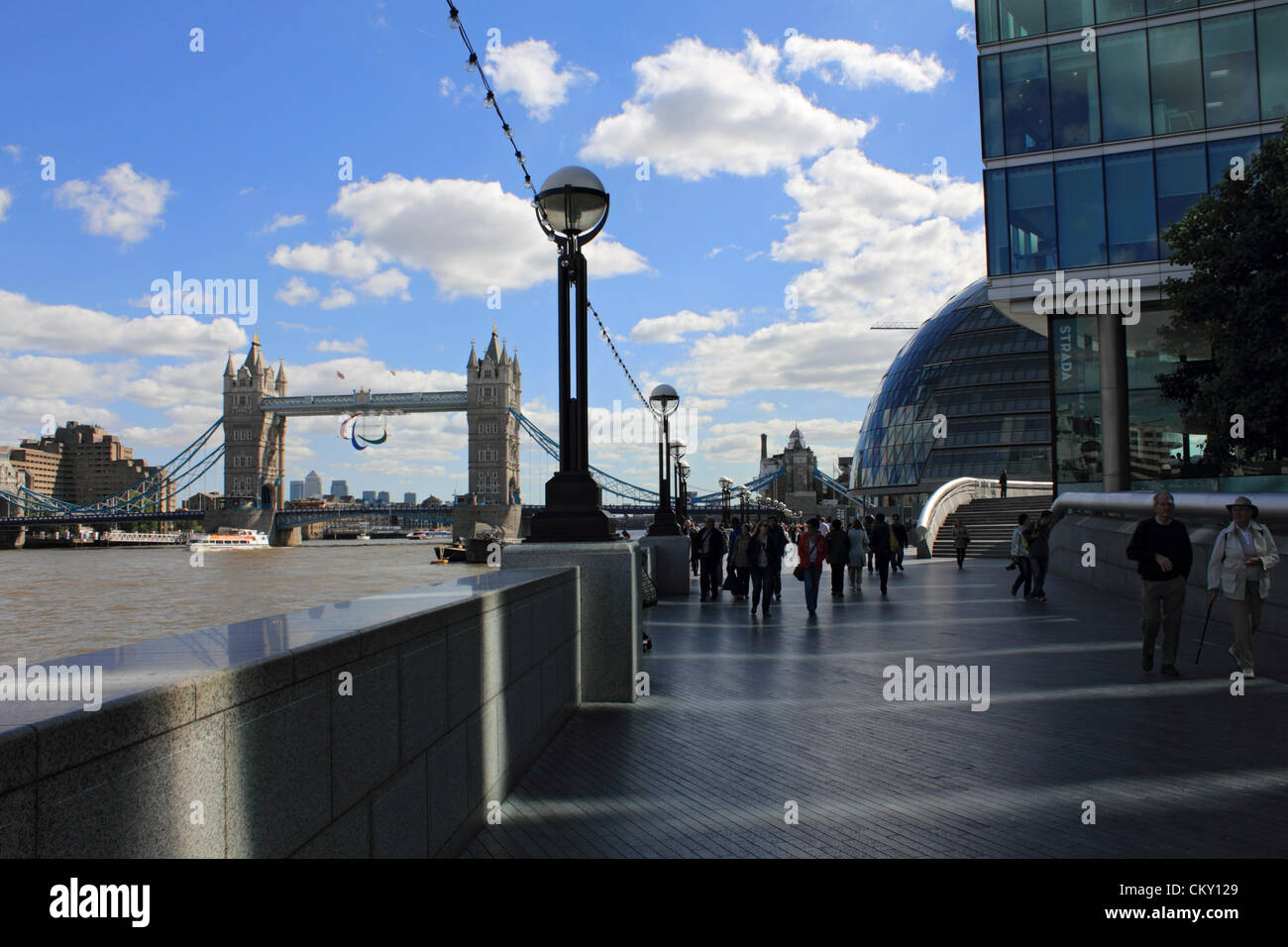River thames route hi-res stock photography and images - Alamy