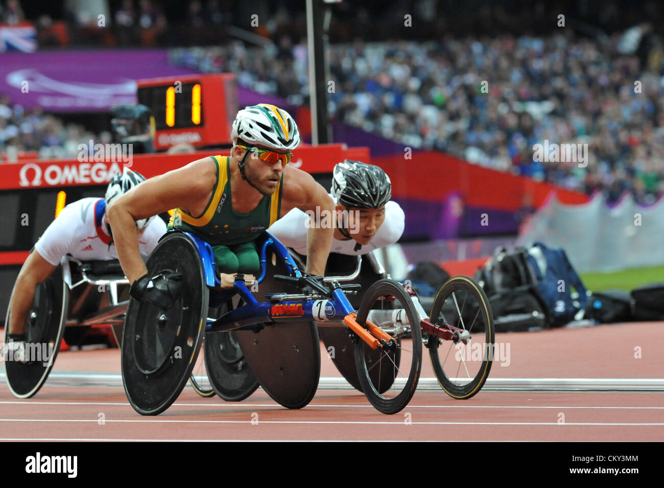 Kurt fearnley hi-res stock photography and images - Alamy
