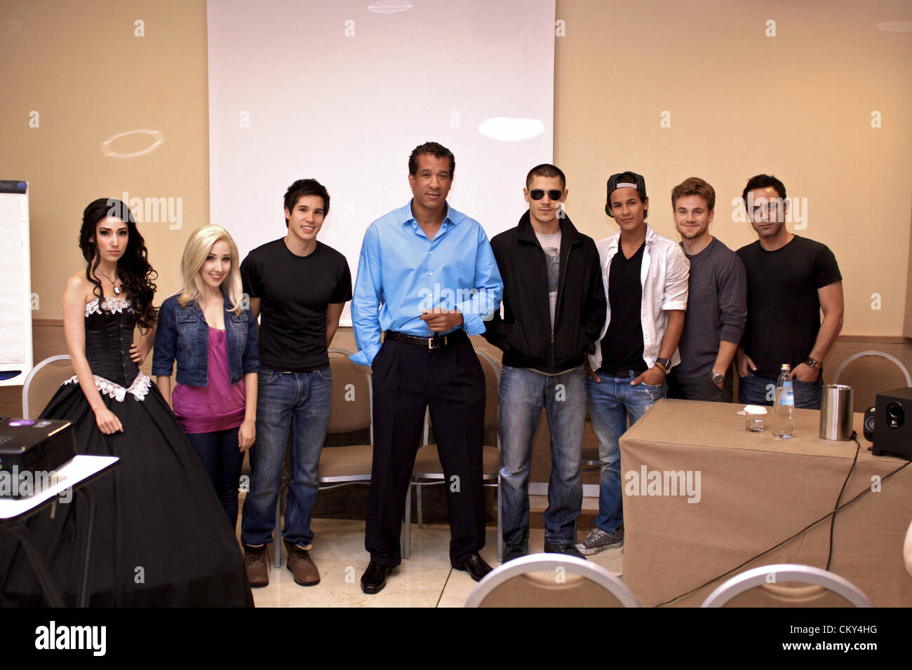 BOLOGNA, ITALY - SEP 01: [LtoR]- Hannah & Hilly Hindi - Kyle Dayton ...