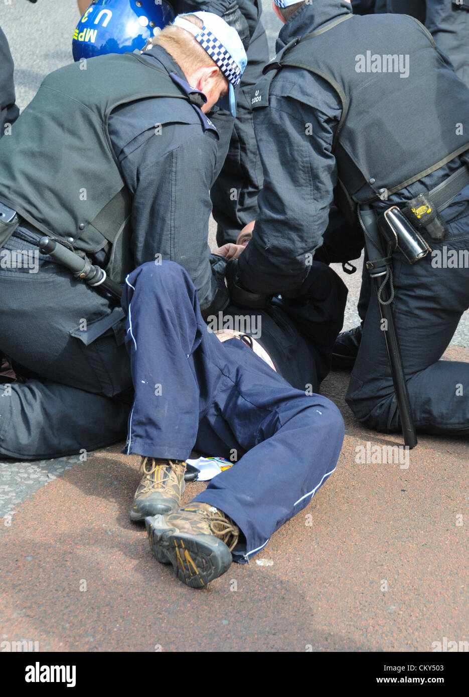 Man arrested police uk hi-res stock photography and images - Alamy