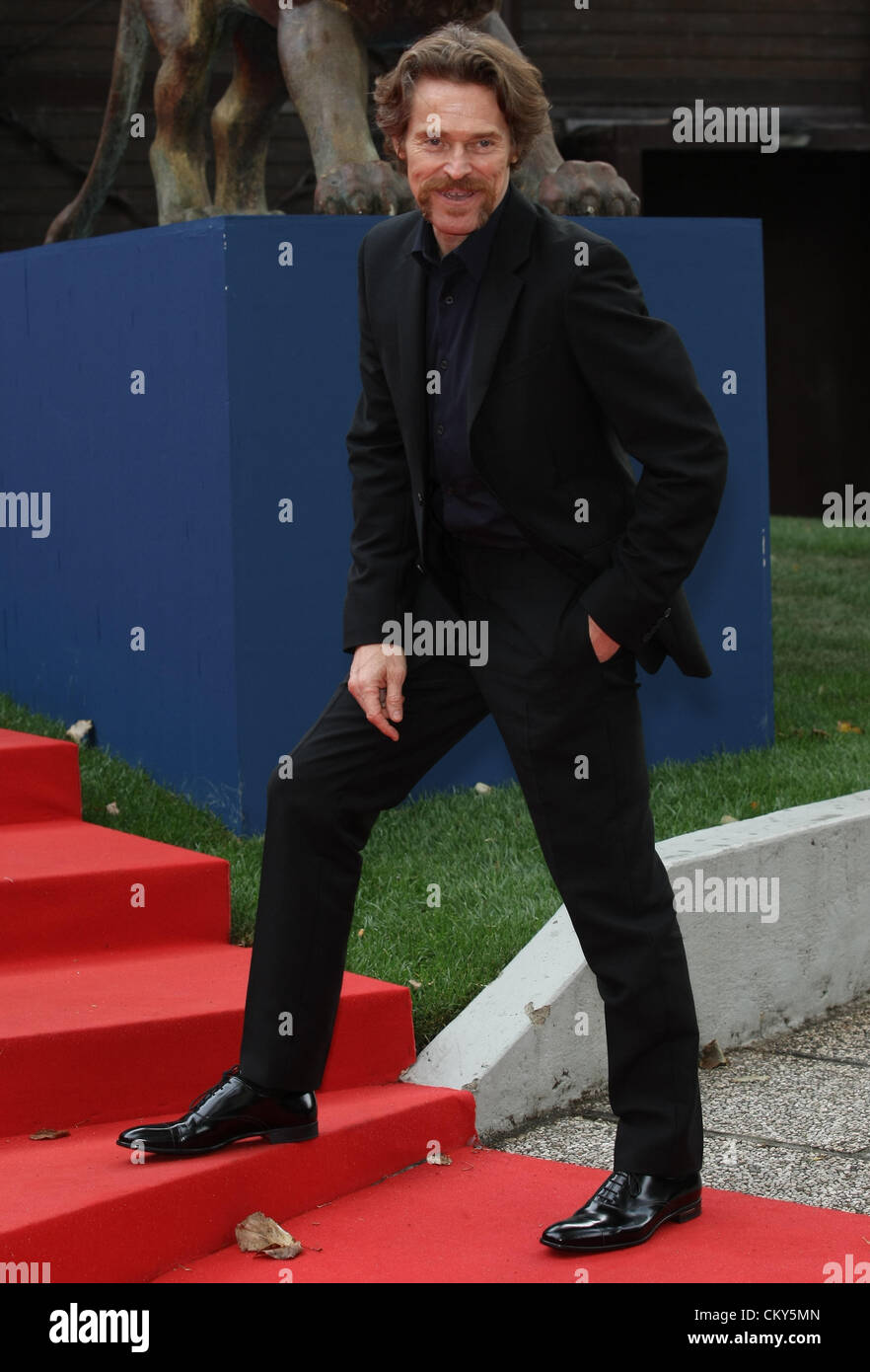 WILLEM DEFOE BOB WILSON'S LIFE AND DEATH OF MARINA ABRAMOVIC. PREMIERE ...