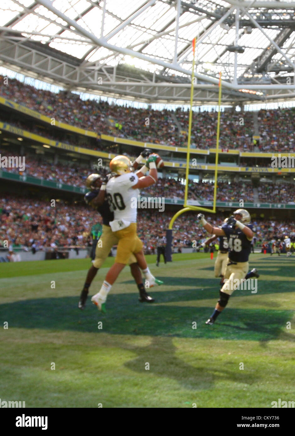 01.09.2012 Dublin, Ireland. Notre Dame Fighting Irish tight end Tyler Eifert #80 catches a pass ...