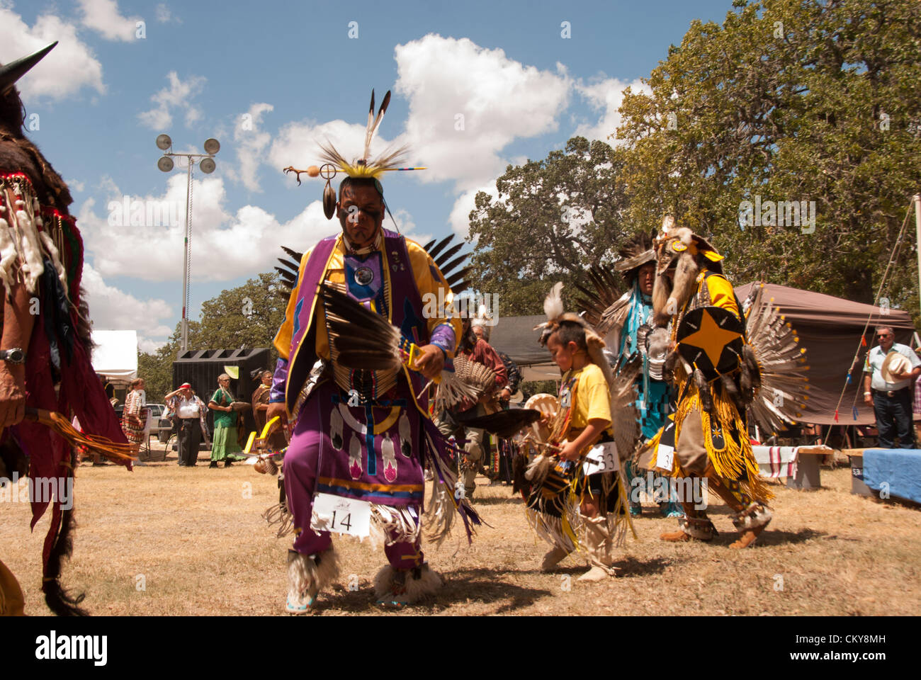 Cherokee pow wow hi-res stock photography and images - Alamy