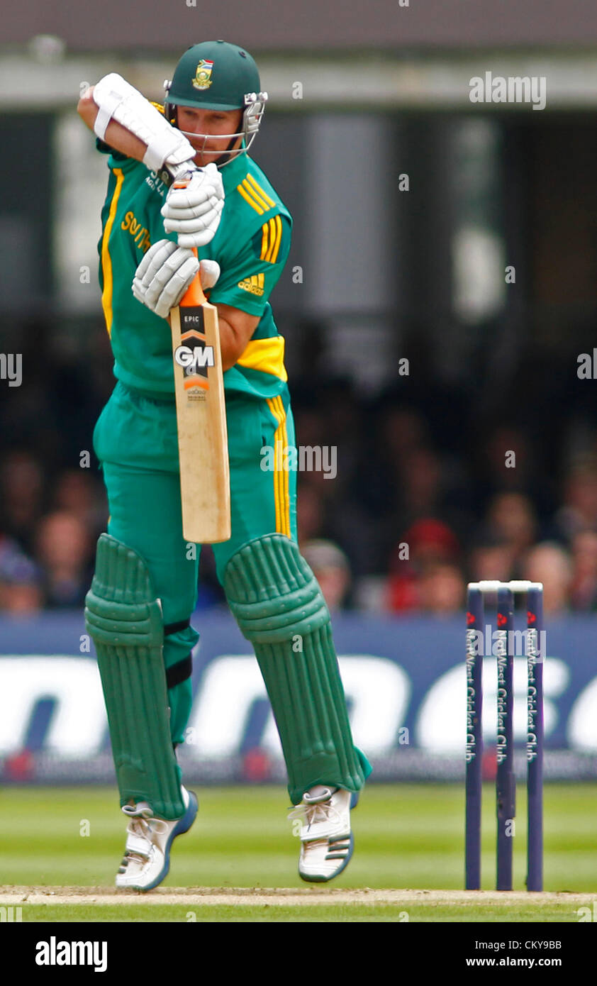 02/09/2012 London, England. South Africa's Graeme Smith batting during ...