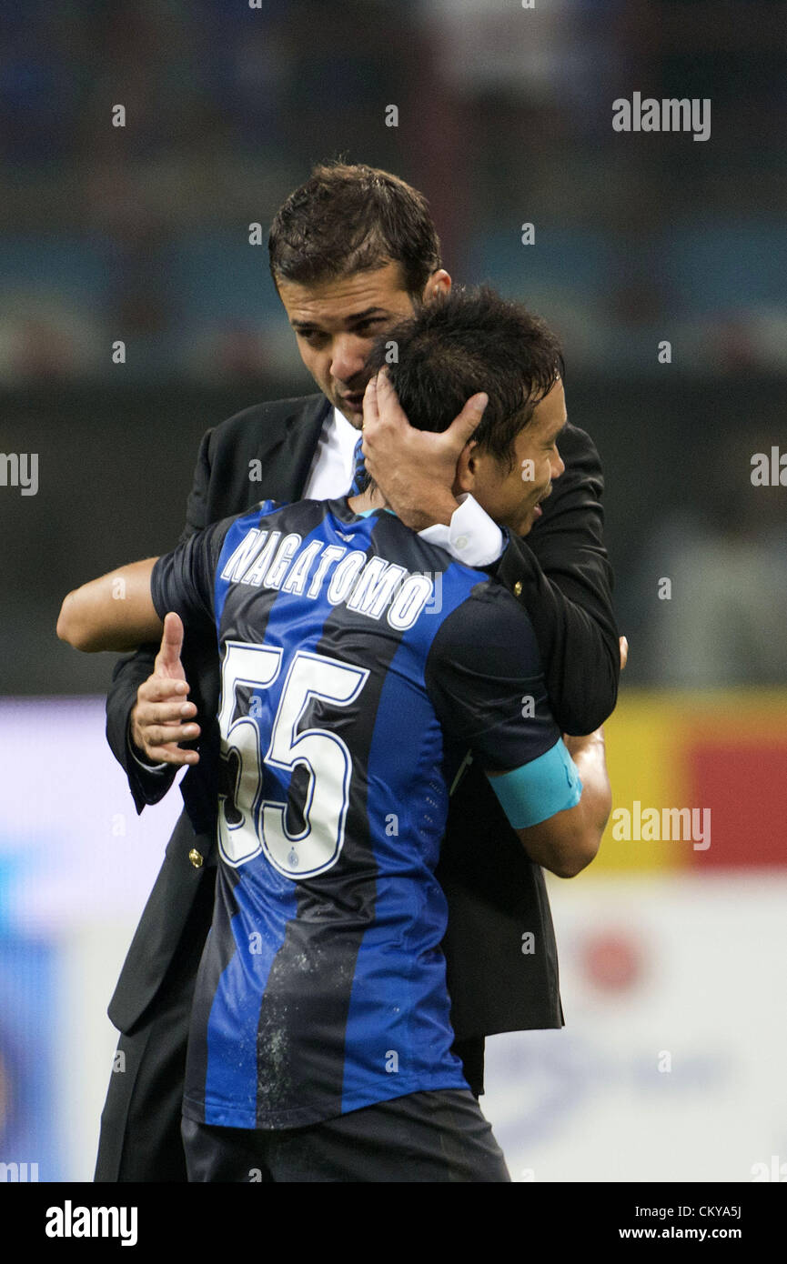 (L-R) Yuto Nagatomo, Andrea Stramaccioni (Inter), AUGUST 30, 2012 ...