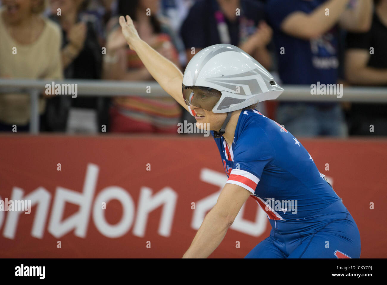 02.09.2012 London, England. Jennifer SCHUBLE (USA) celebrates after ...