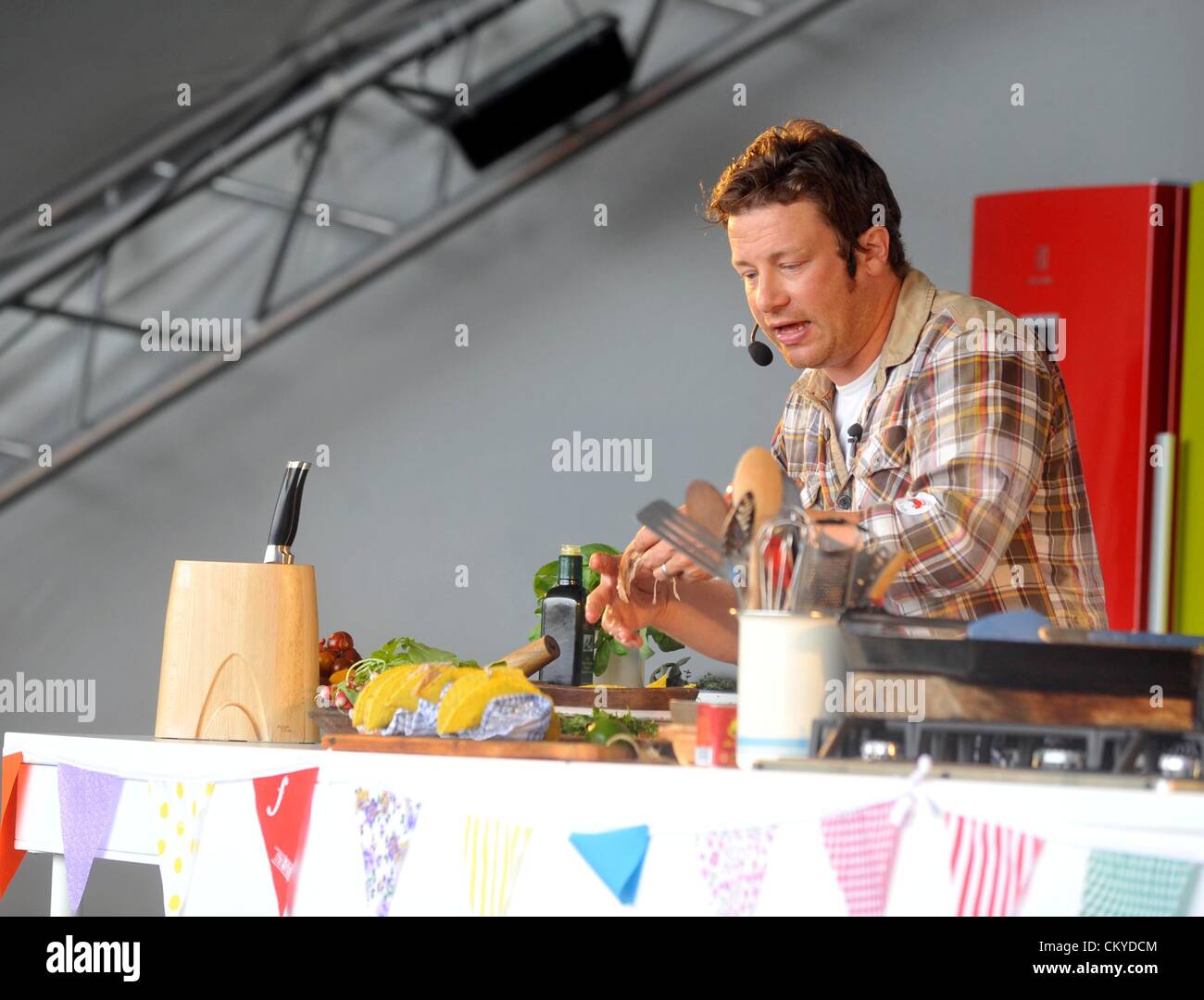 Alex james blur hi-res stock photography and images - Alamy