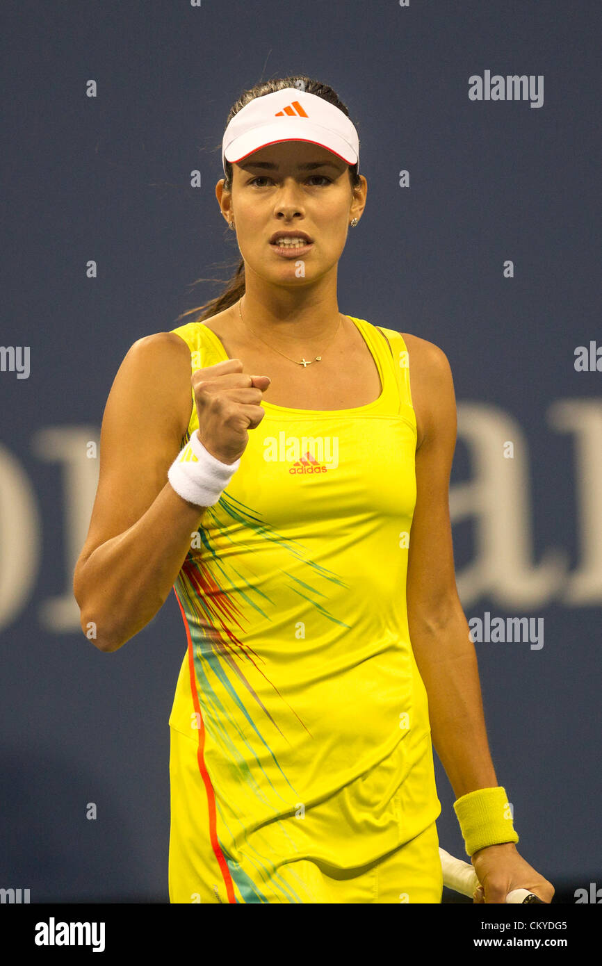 Ana ivanovic fist hi-res stock photography and images - Alamy