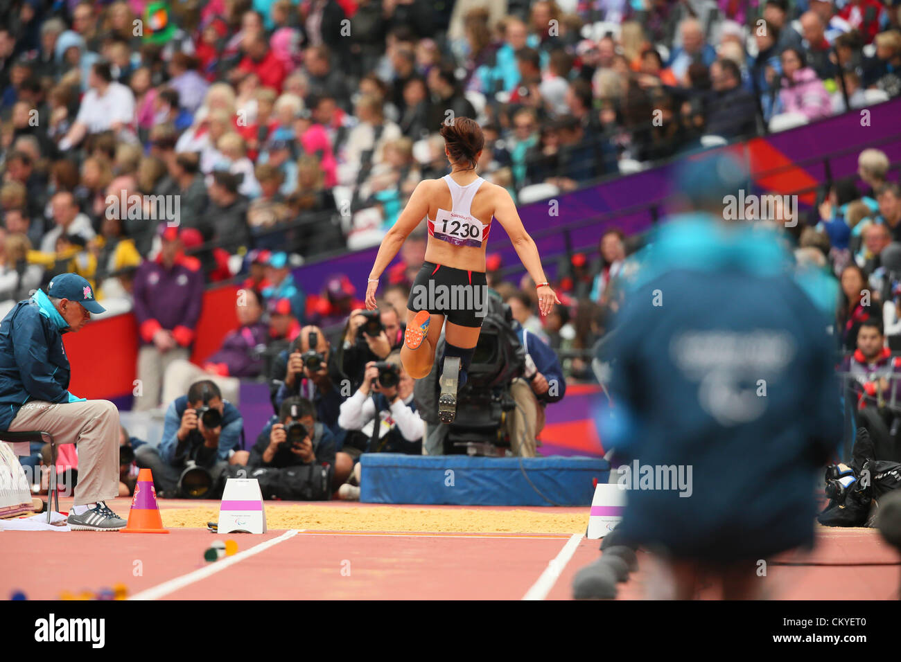 Women long jump paralympic games hi-res stock photography and images ...