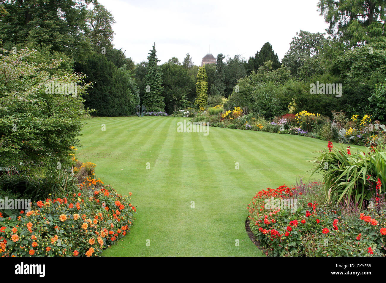 Clare College, Cambridge - The Gardens Cambridge, U.K - A variety of ...