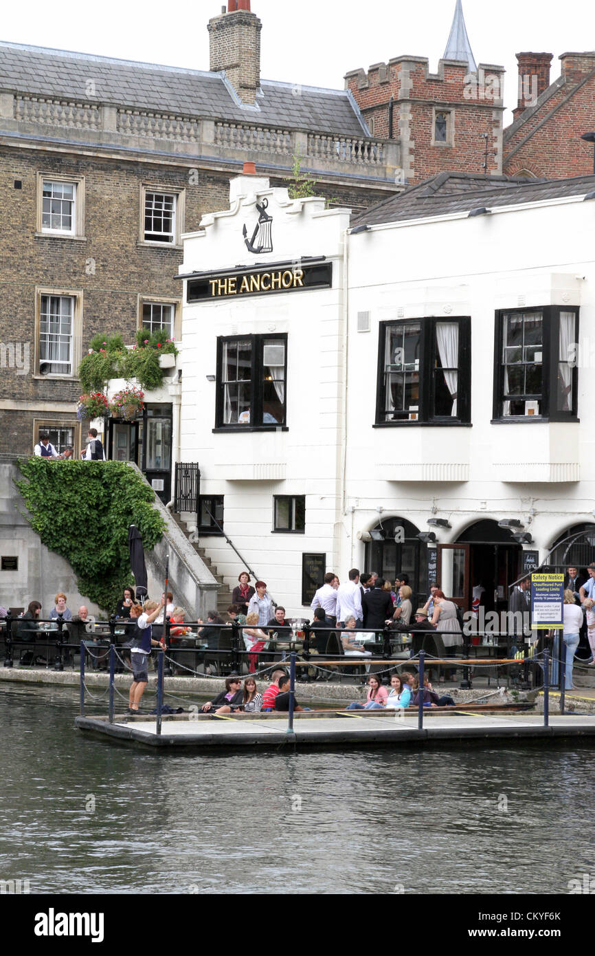 The Anchor pub overlooking the Rivar Cam Cambridge, U.K - A variety of ...