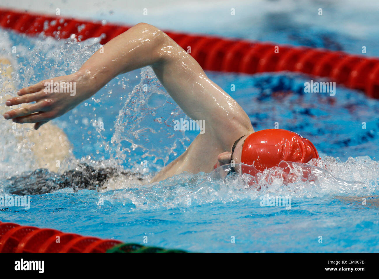 Paralympic swimming hi-res stock photography and images - Alamy