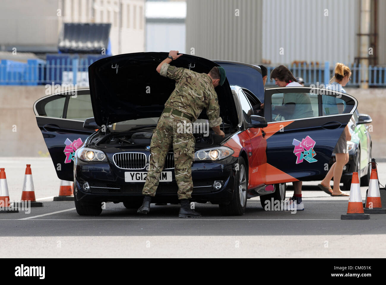 Army searching cars at a security checkpoint, UK Stock Photo - Alamy