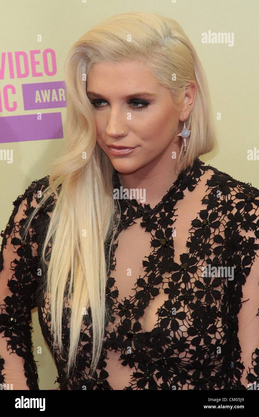 Kesha at arrivals for 2012 MTV Video Music Awards VMA - ARRIVALS 2 ...