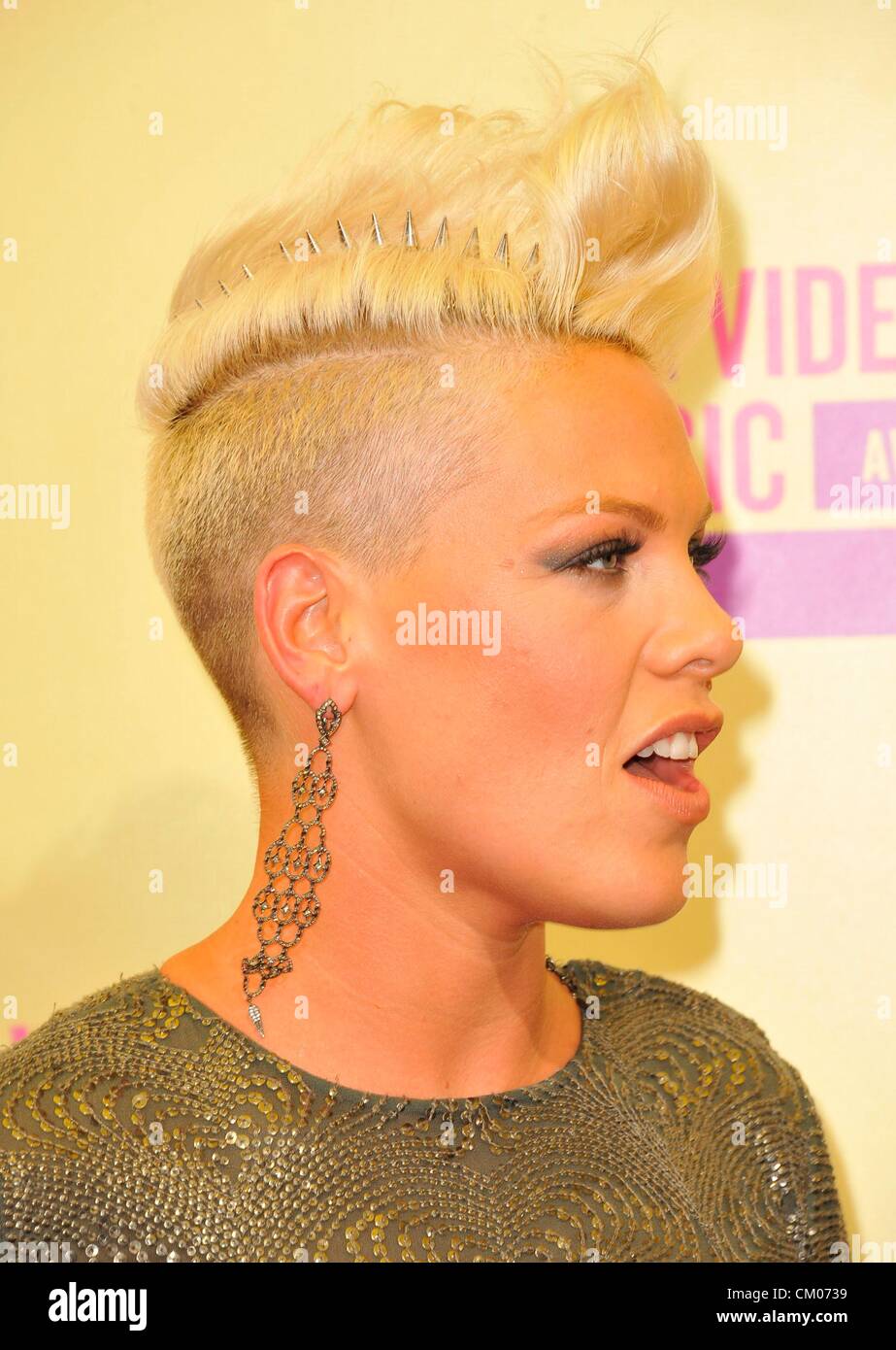 Pink at arrivals for 2012 MTV Video Music Awards VMA - ARRIVALS ...