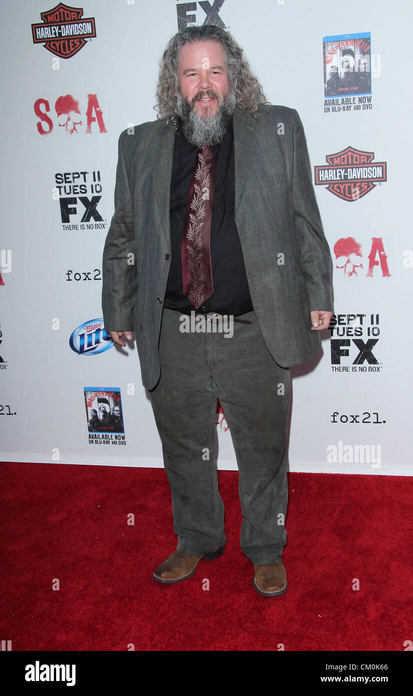 Mark boone jr sons of anarchy hi-res stock photography and images - Alamy