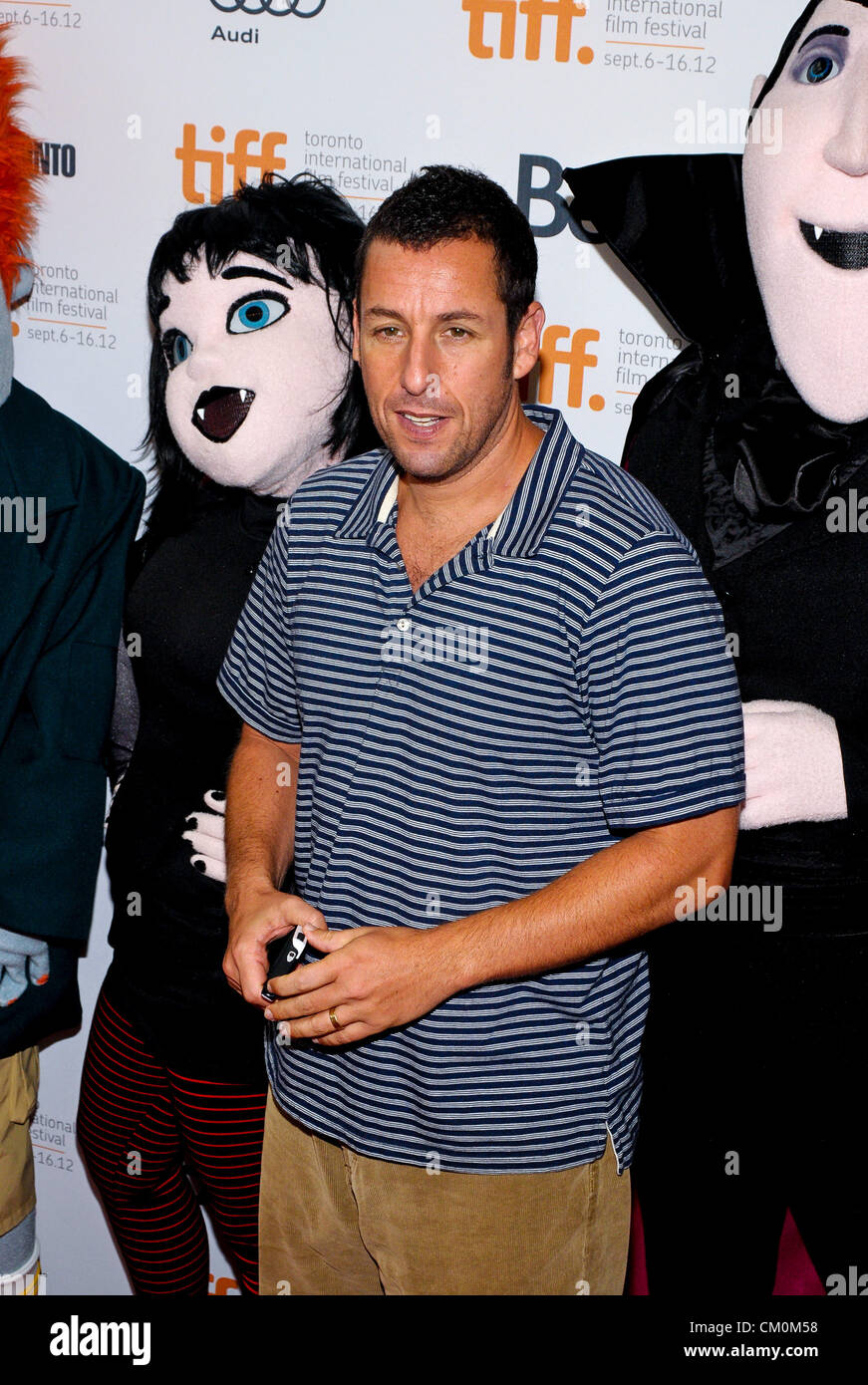 Adam sandler hotel transylvania hi-res stock photography and images - Alamy