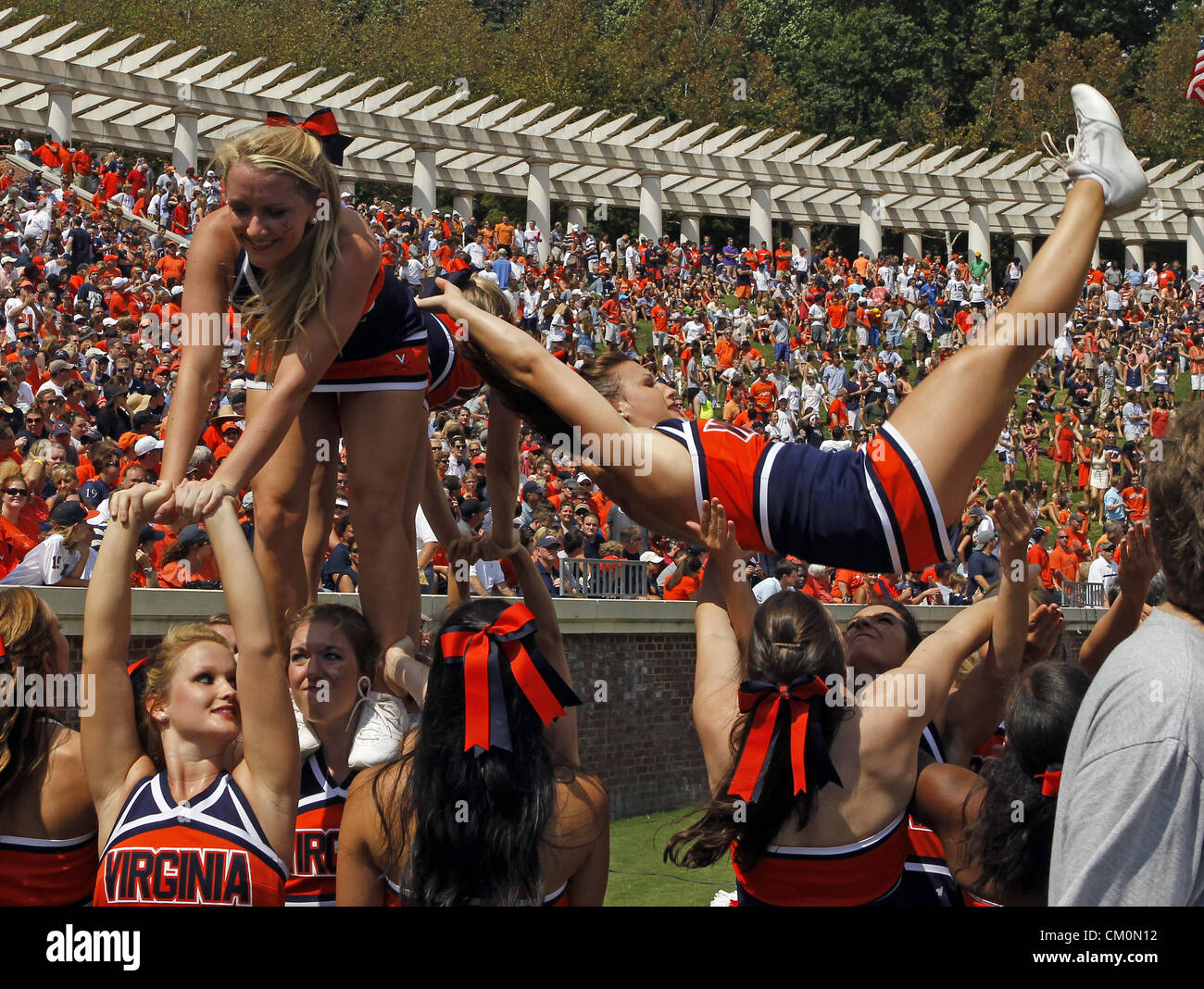 Virginia cheerleaders hi-res stock photography and images - Alamy