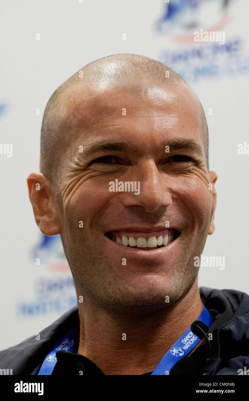 Zidane hi-res stock photography and images - Alamy